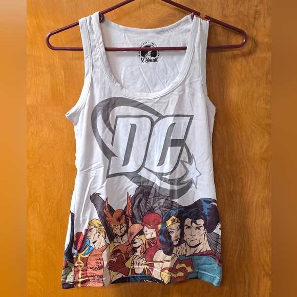 DC Comics | Tops | Dc Comics Justice League Limited Edition Tank Top Xs ...